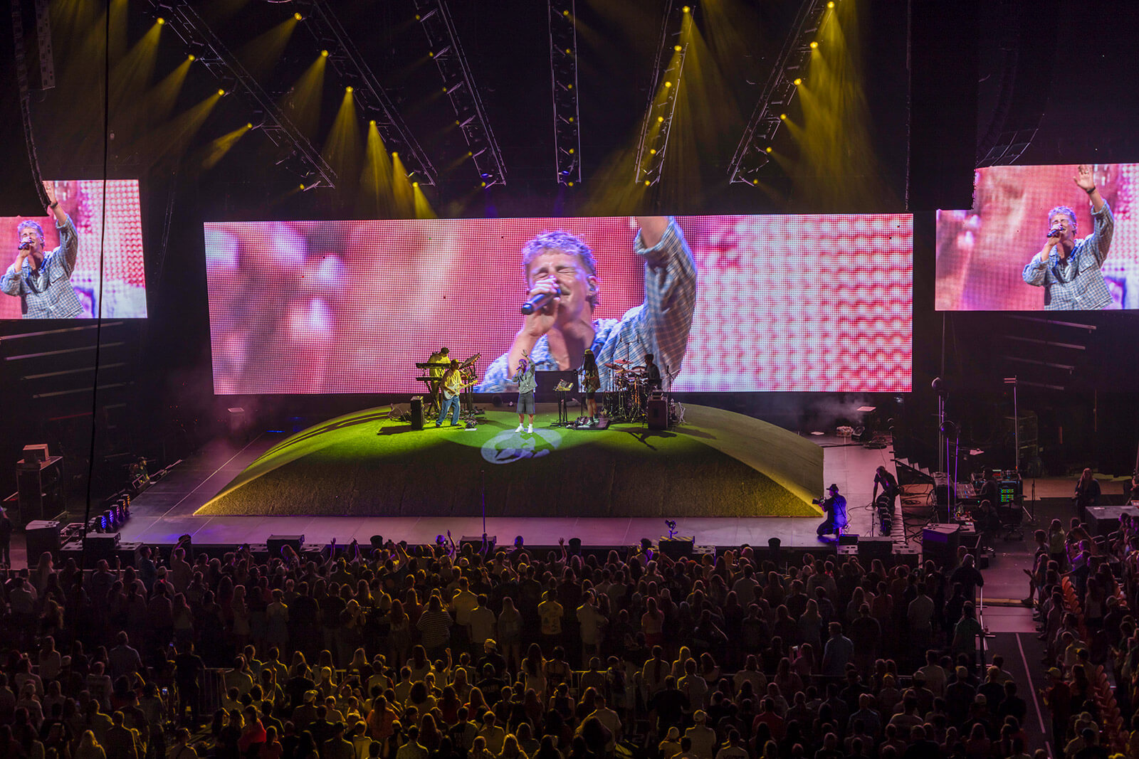 Forrest Frank in Concert at Foster Pavilion: April 22, 2025 | Baylor ...